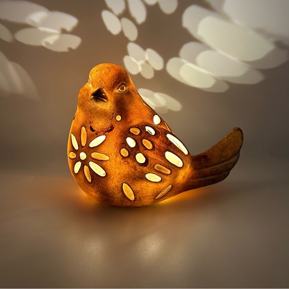 gift box go | Holiday | Led Light Figurine Set Of 2 Birds | Poshmark
